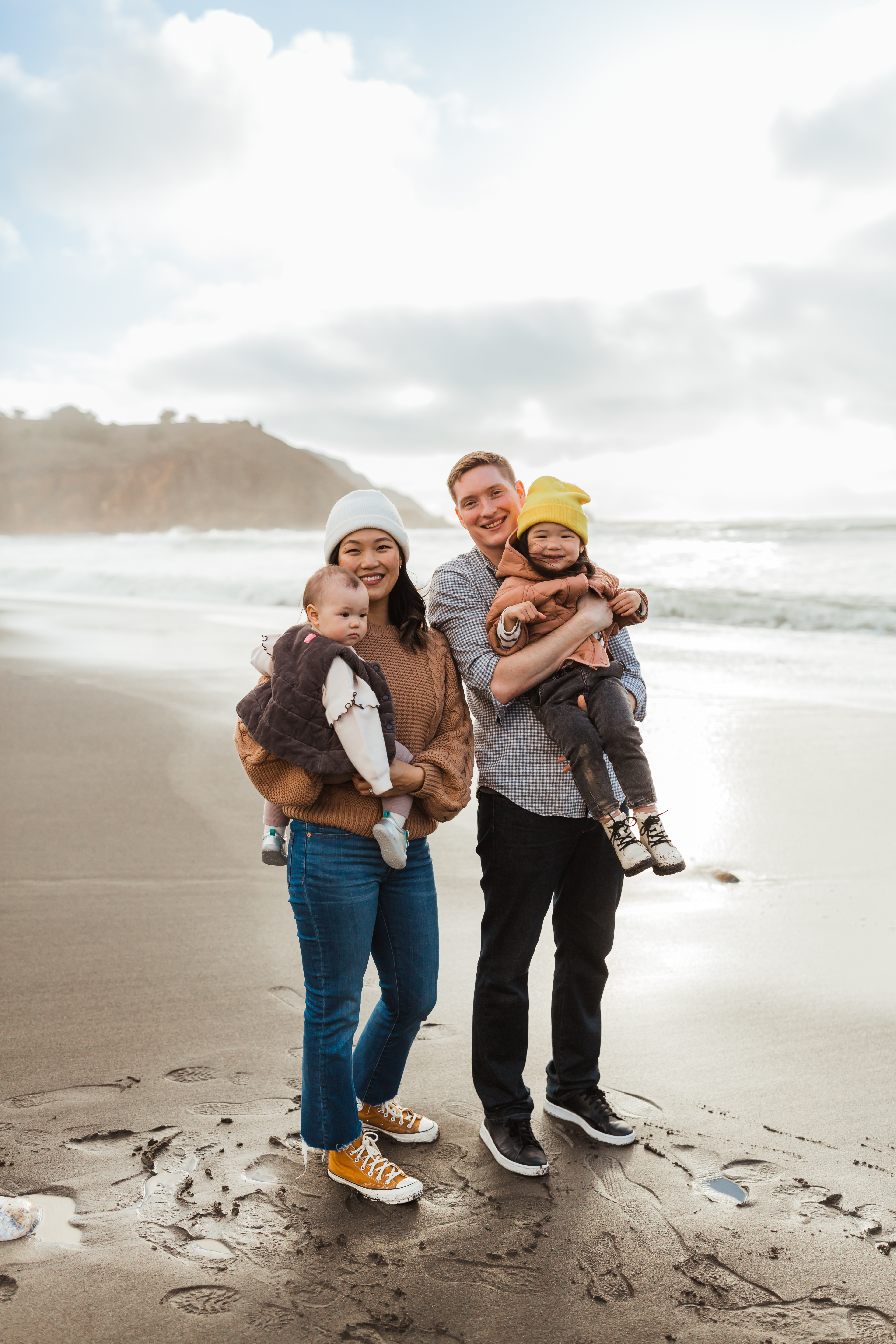 What to Expect at your Outdoor Family Photo Session - skylermaire.com